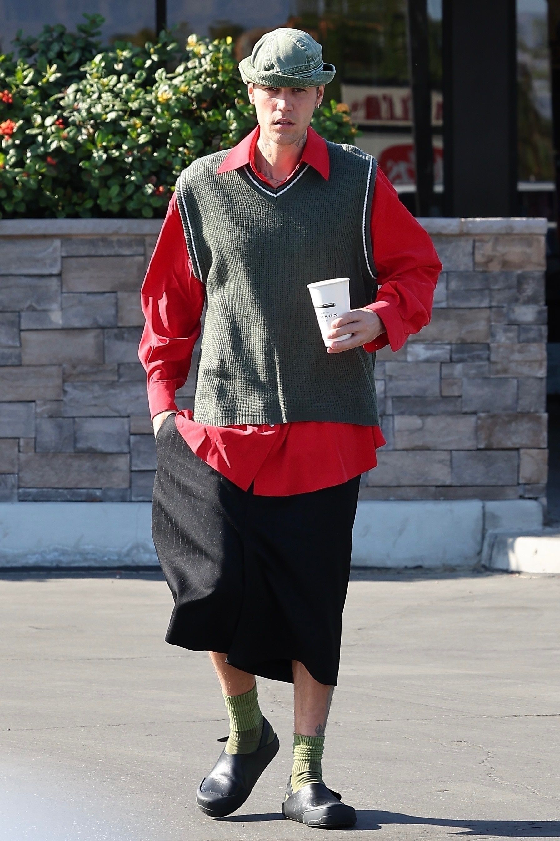 Justin Bieber’s Wacky Golf Look Is Also One of His Best Outfits Ever