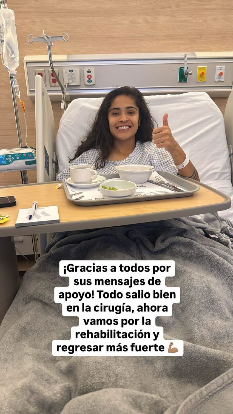 ¡Ya salió de su cirugía y fue un ÉXITO! El mensaje de Daniela Espinosa que da esperanza de su ...