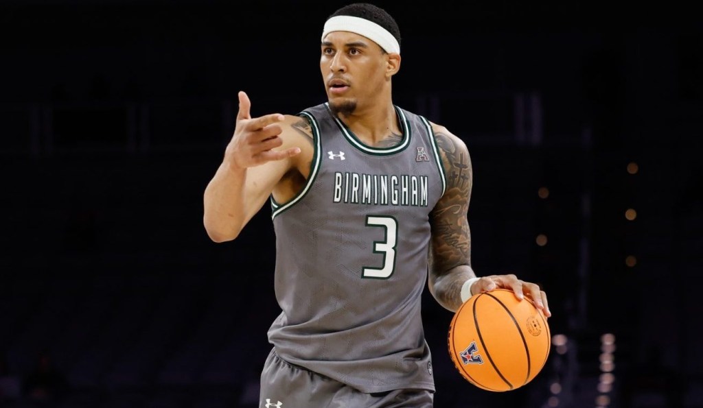 More Than 2,000 Men’s Basketball Players Have Entered Transfer Portal