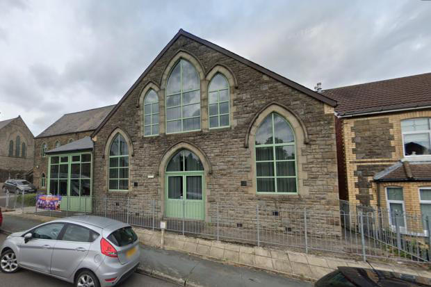 Falling out among teens affects new youth club attendance but project ...