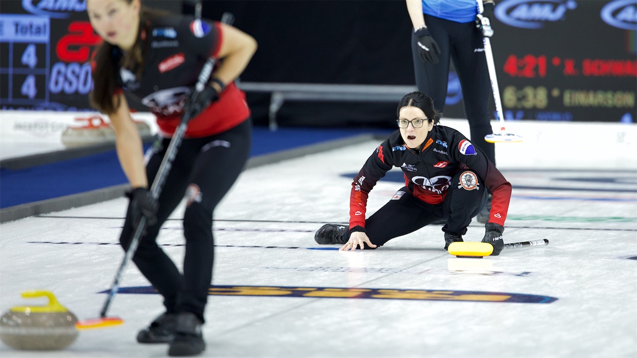 Einarson rebounds with win over Schwaller at AMJ Players’ Championship