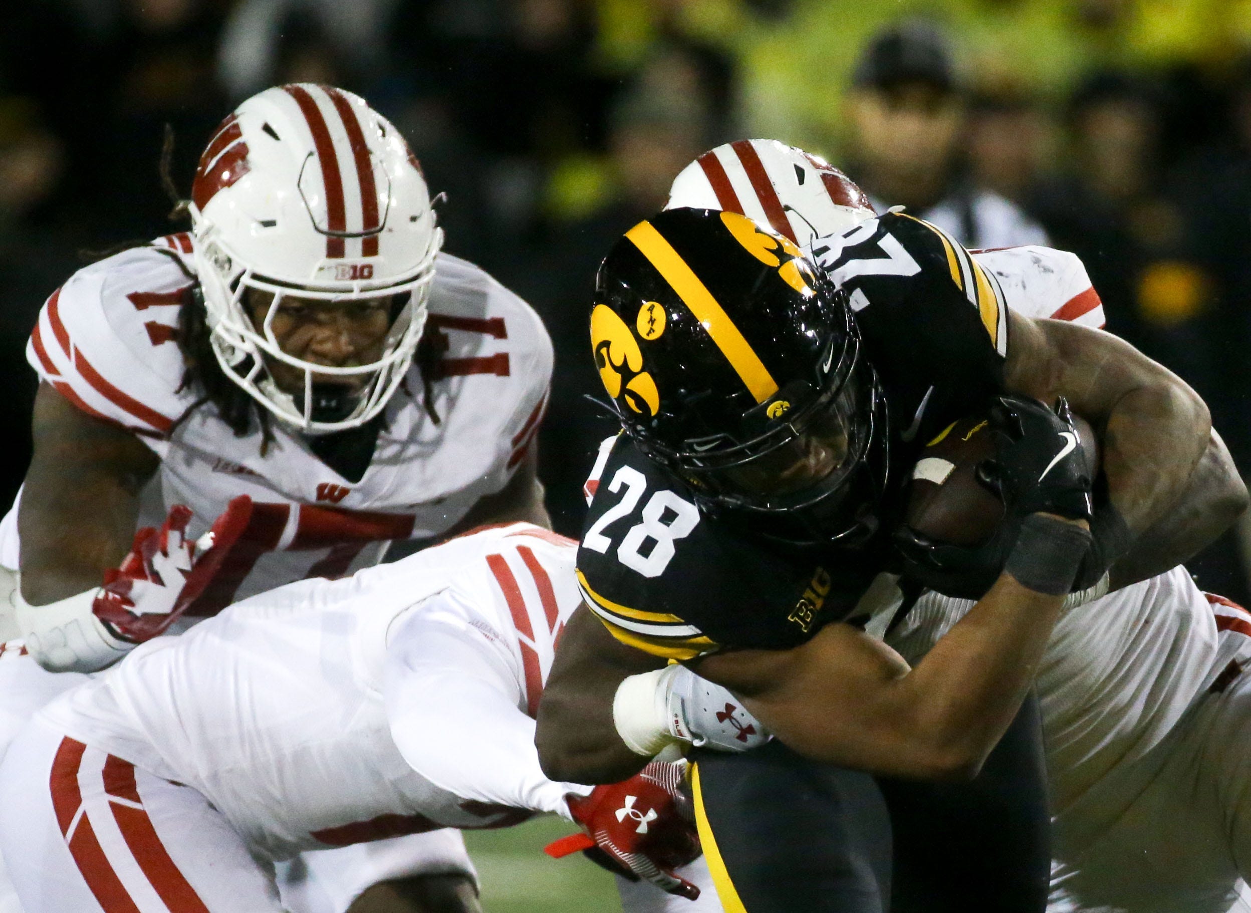 TV channel, kickoff time announced for Wisconsin's Week 7 game vs. Iowa