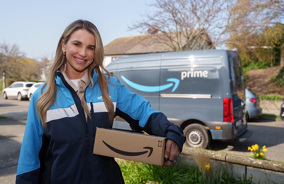 Amazon boss gives warning to Americans over Trump's tariffs