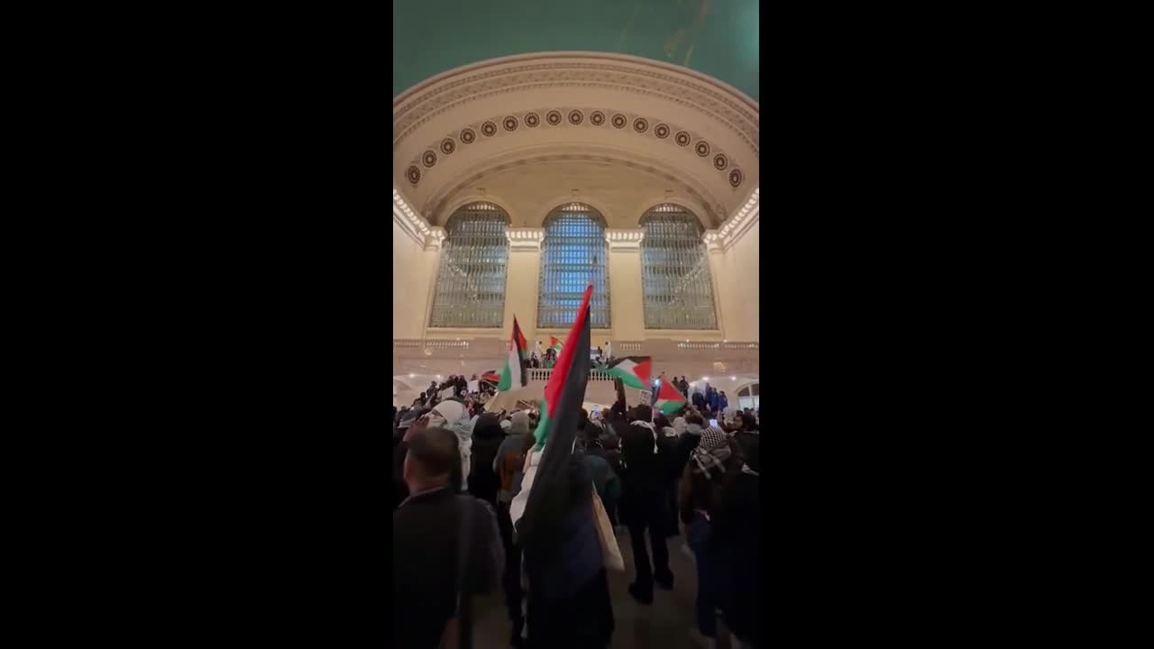 Grand Central Terminal shut down by pro-Palestinian protest in New York ...