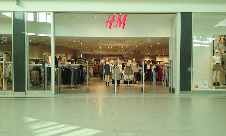 Shopping While Black: H&M Manager Catches Heat For Racially Profiling 2 ...