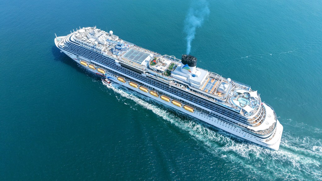 Thousands of travellers at risk after major holiday provider goes into ...