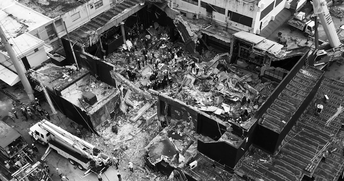 Celebrities Join in Mourning the Jet Set Nightclub Tragedy