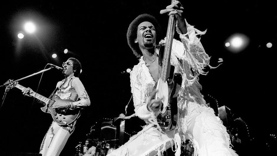 15 Sibling Groups That Rock the Music World – Happy Siblings Day!