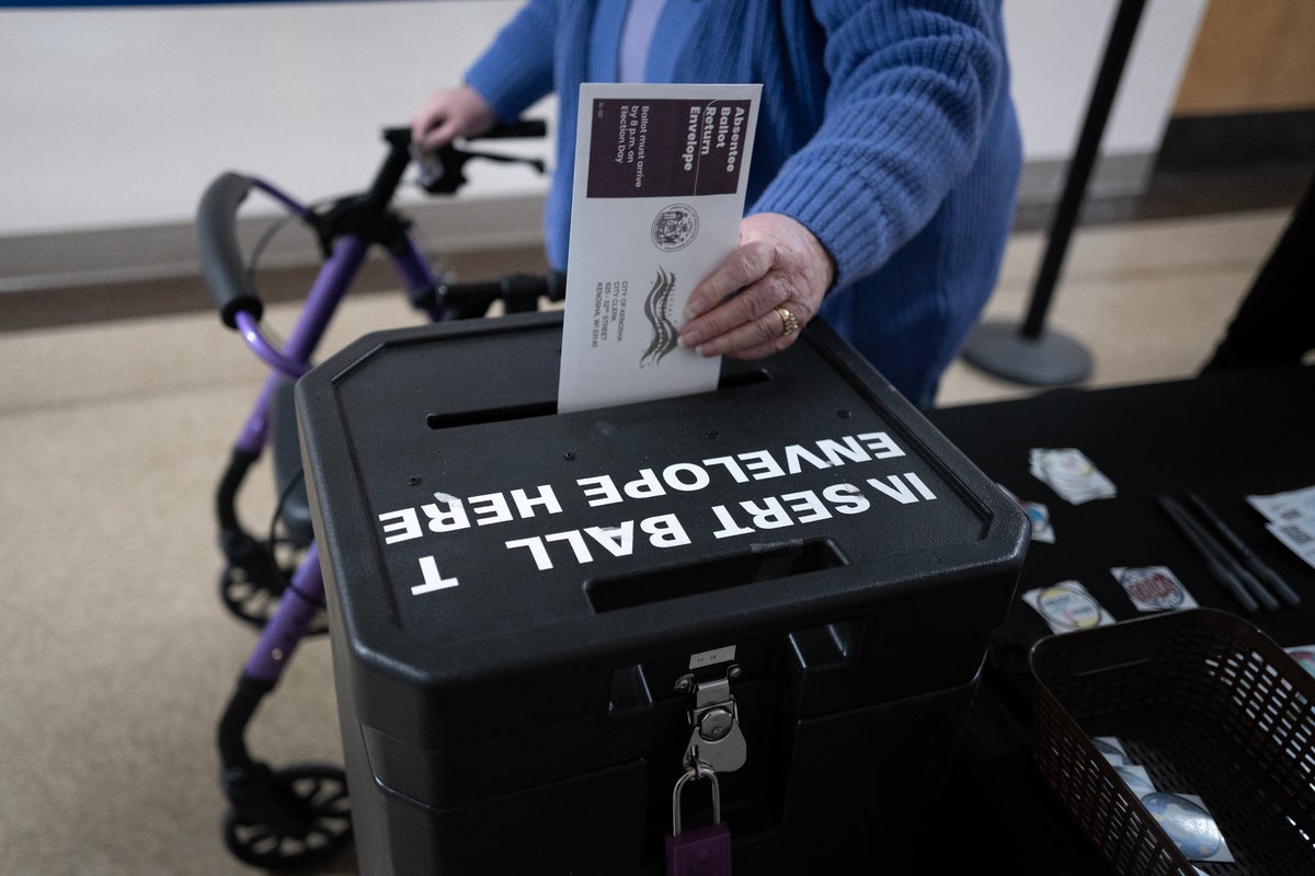 Four Democrats join Republicans to pass SAVE Act bill that requires ...