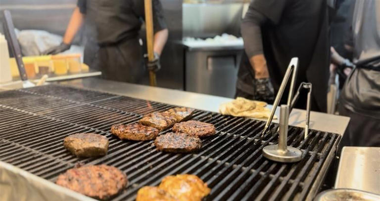 Steak, seafood and a cause: Connors restaurant serves up support for ...