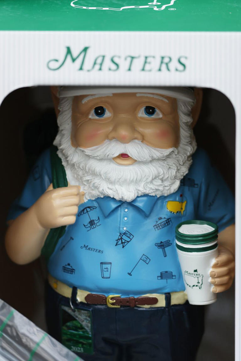 This Prized Masters Souvenir Has Fans Lining Up at the Gate Before Sunrise