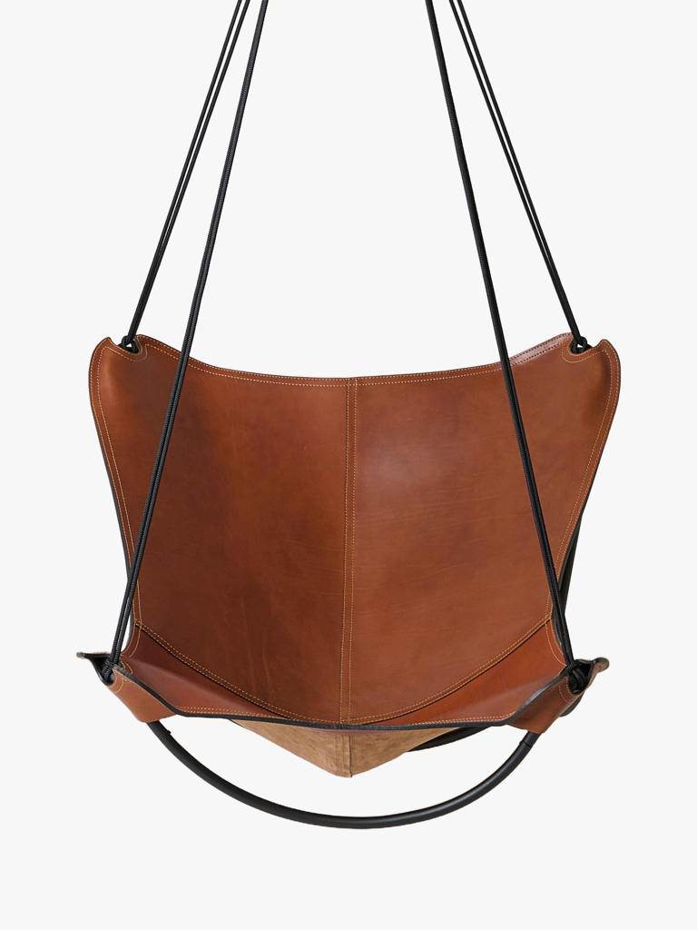 Hanging Chairs Are the Ideal Spring Seating