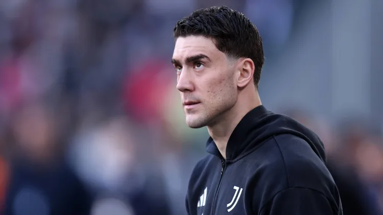 Exclusive Man Utd Transfer News: Dusan Vlahovic pushing for Red Devils ...