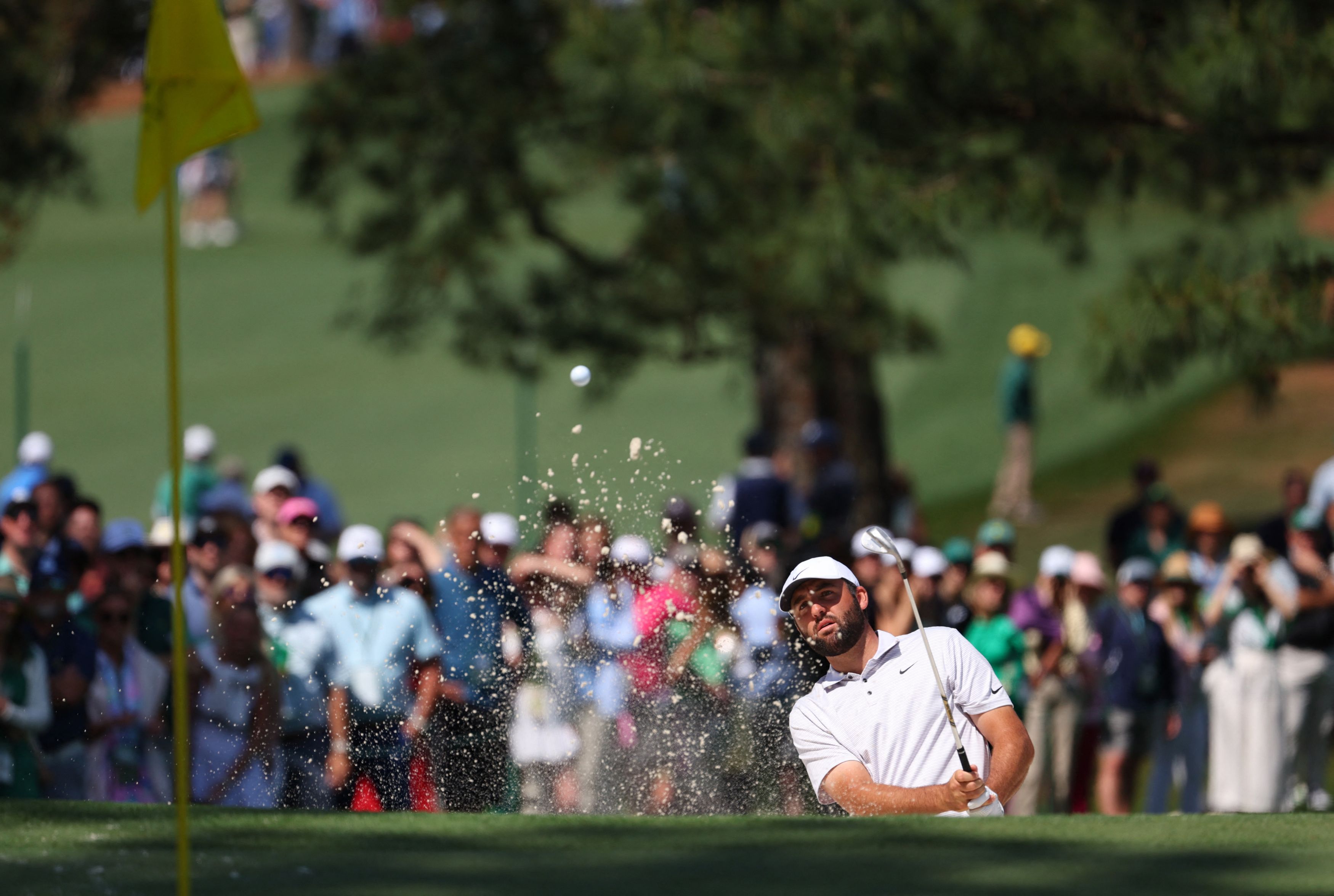 At Augusta, Scottie Scheffler soars, Rory McIlroy fades and Justin Rose ...