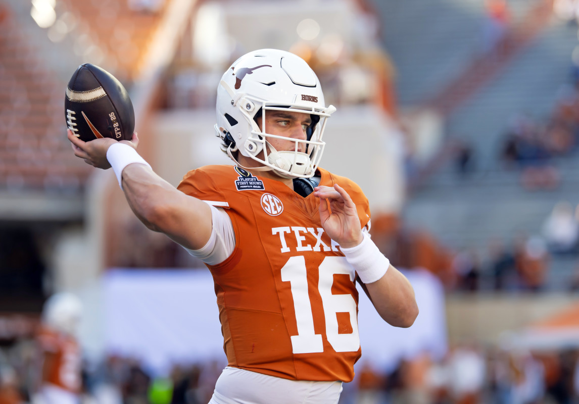 Brian Kelly Takes Stance on Arch Manning