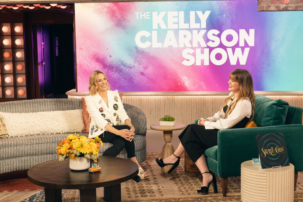 Sheryl Crow Reacts to Kelly Clarkson's Cover of Hit Song: 'Good Grief'