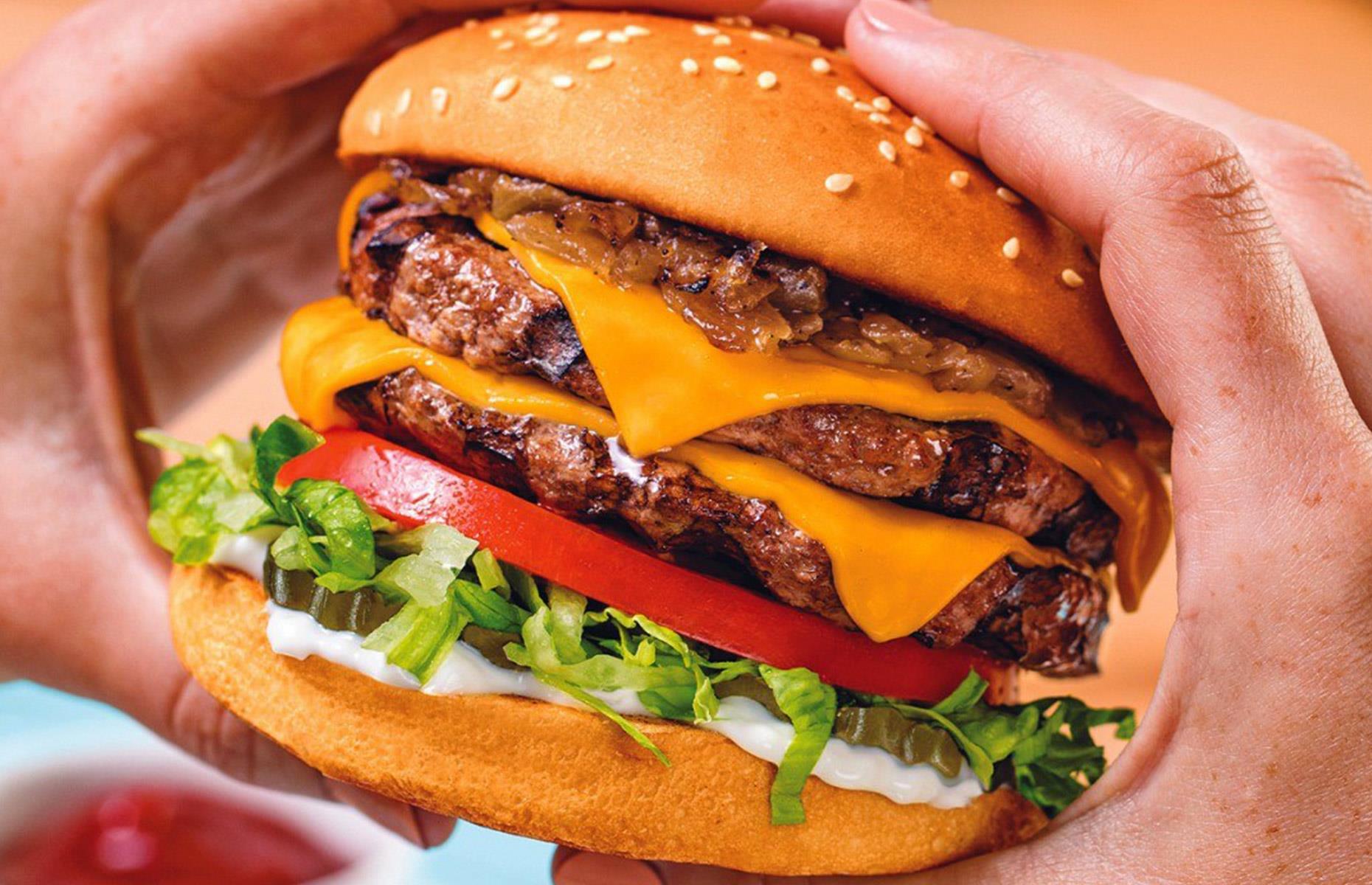 48 Regional Fast Food Chains You HAVE To Try In America