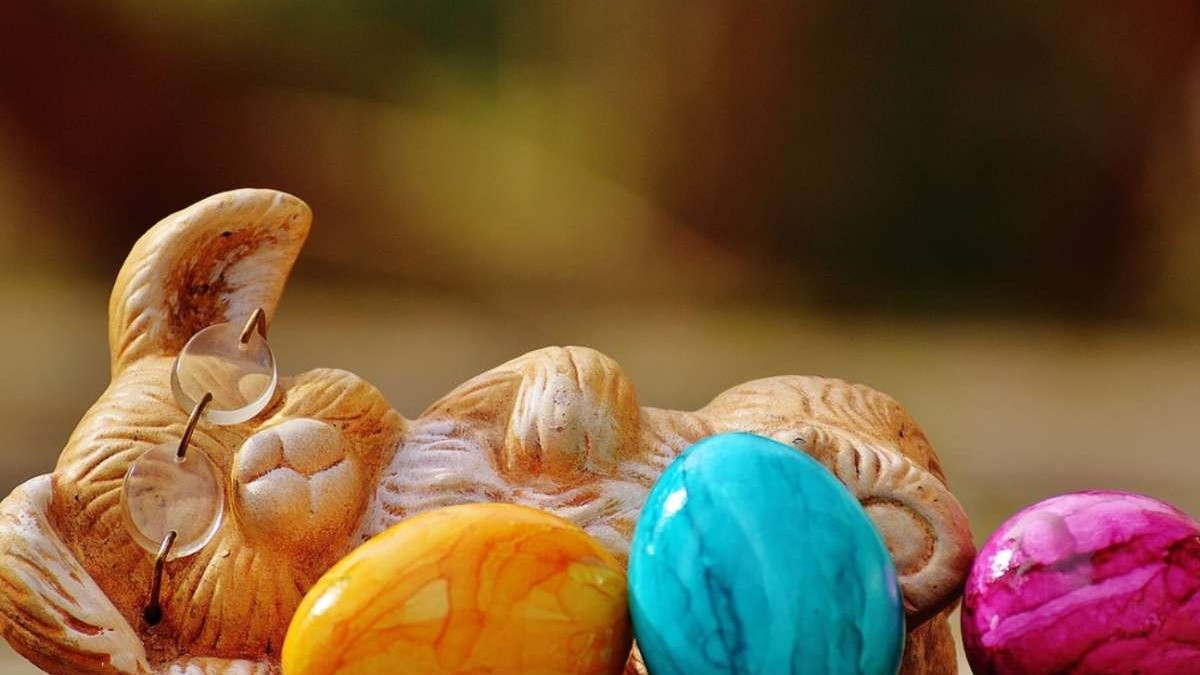 Walmart, Costco and other store hours on Easter 2025