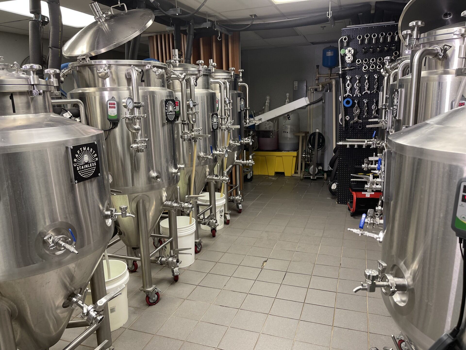 Georgia small businesses have mixed reactions to tariff pause