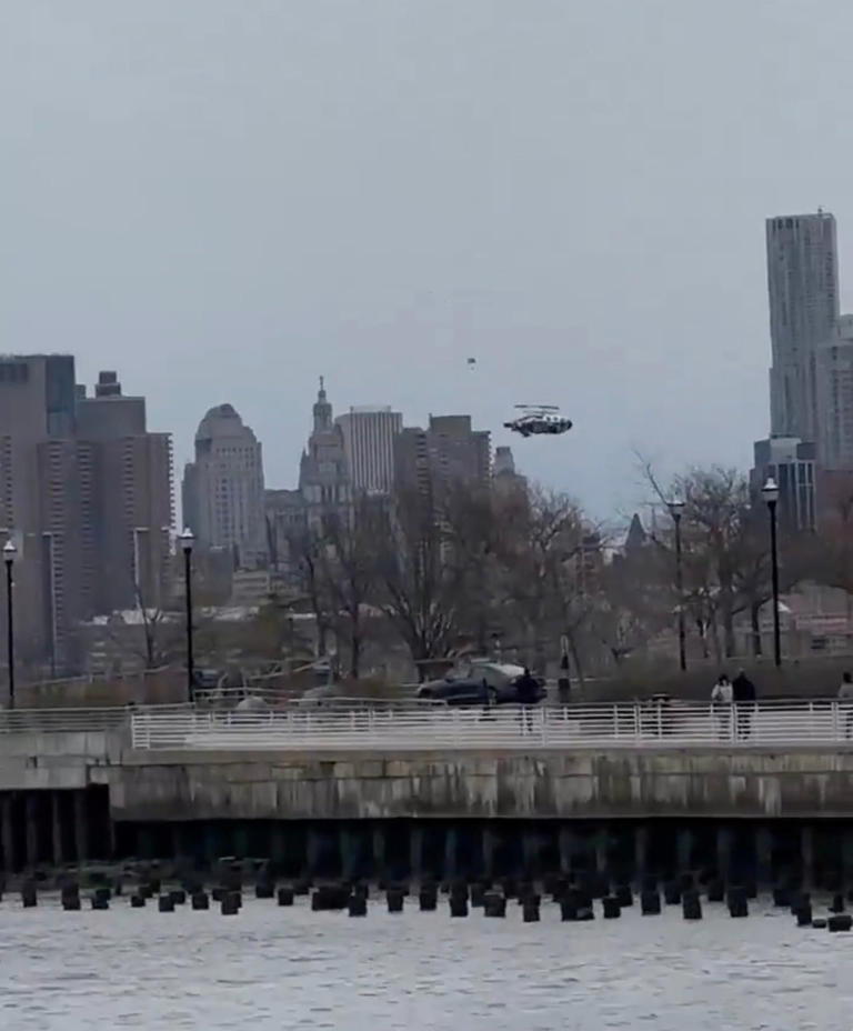 Disturbing video shows moment helicopter plummets into Hudson River ...