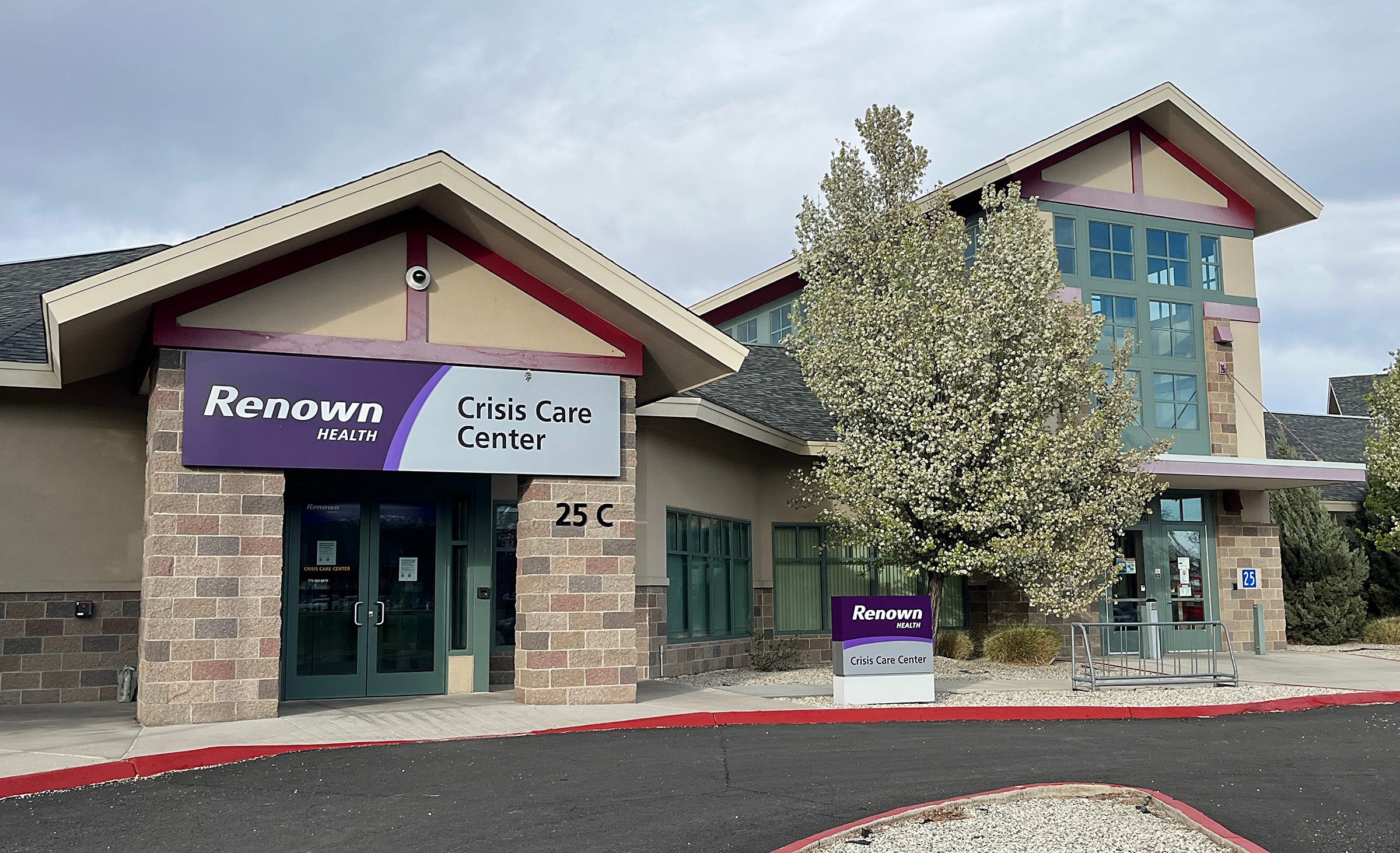Federal cuts close Reno mental health crisis center — Mayor Hillary ...