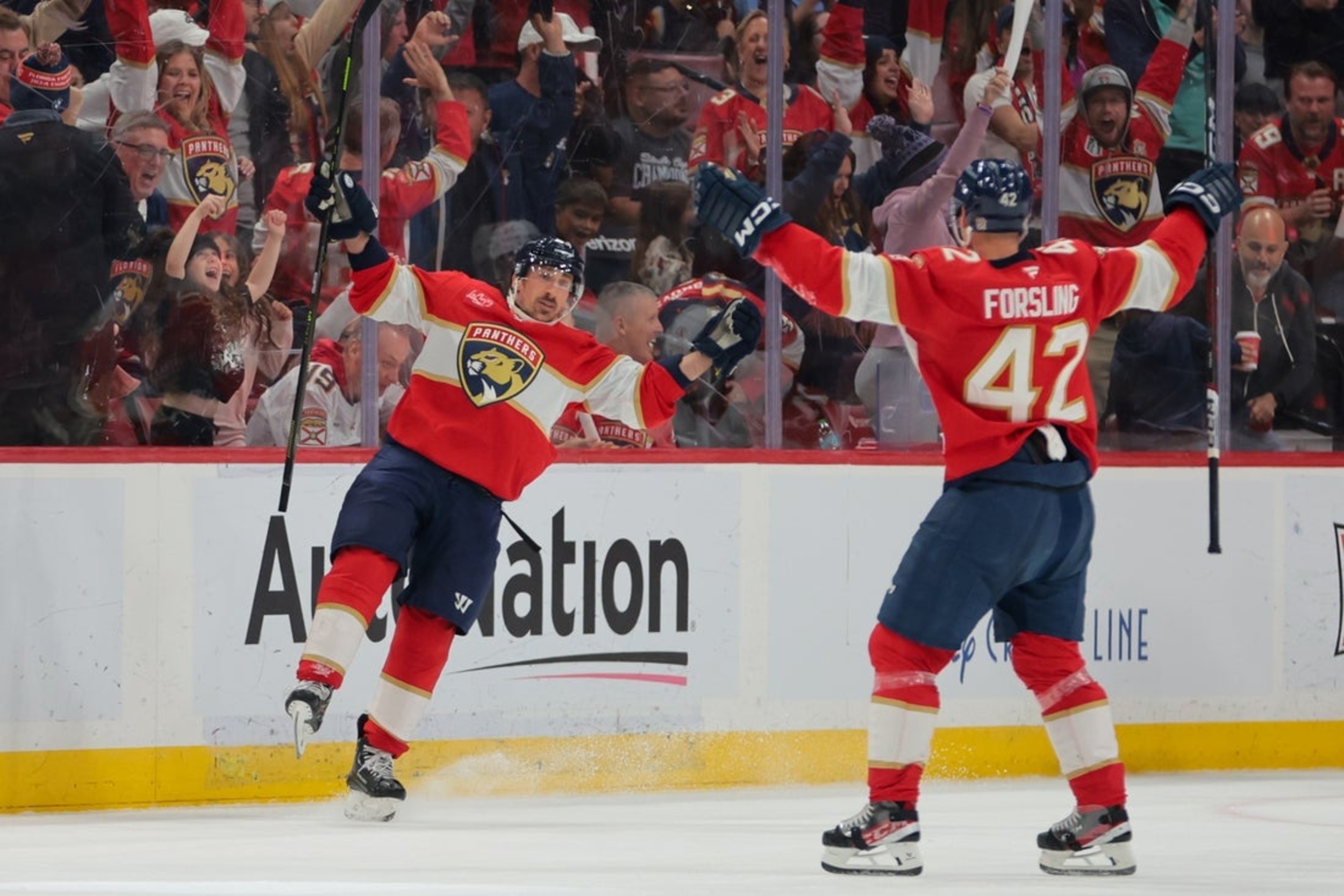 Brad Marchand breaks through as Panthers top Red Wings