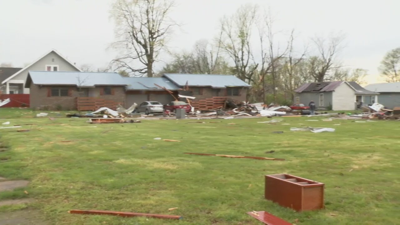 EF1 tornado causes damage in Princeton