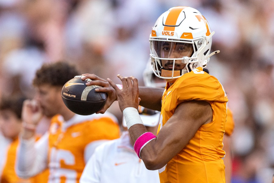 Report: Tennessee QB Nico Iamaleava negotiating new NIL deal ahead of ...