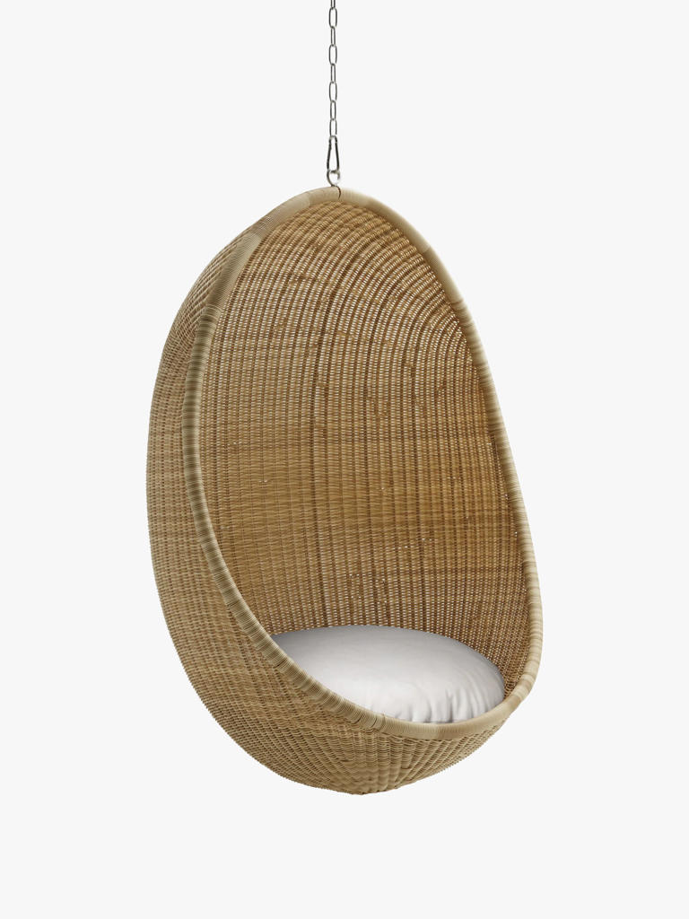 Hanging Chairs Are the Ideal Spring Seating