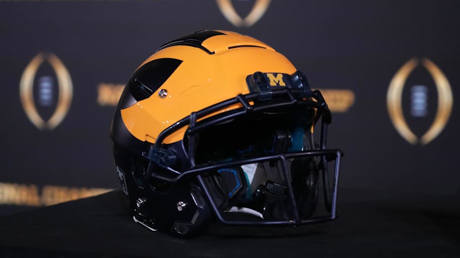 Wolverines eye another massive recruiting win as five-star prospect ...