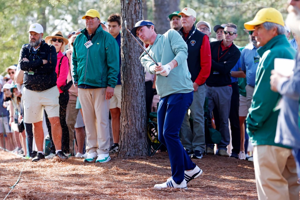 Nick Dunlap shoots a 90 in historically bad Masters first round