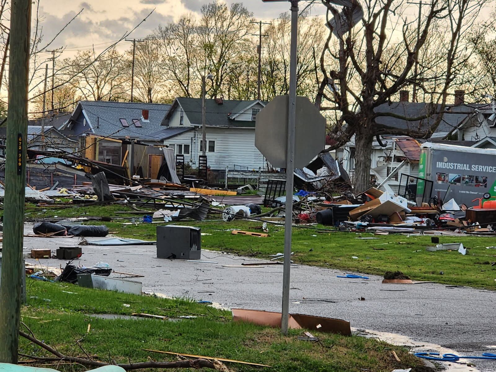 Tornado damages homes, businesses in Princeton