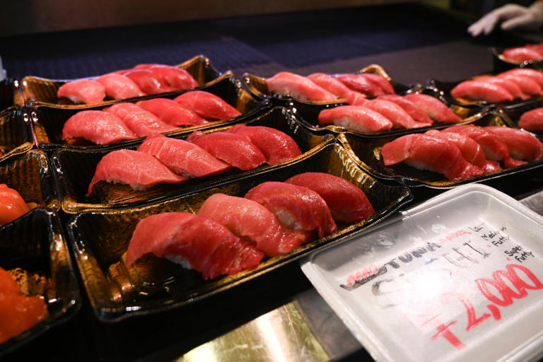A machine using ultrasound and AI can gauge the fattiness of a tuna fish
