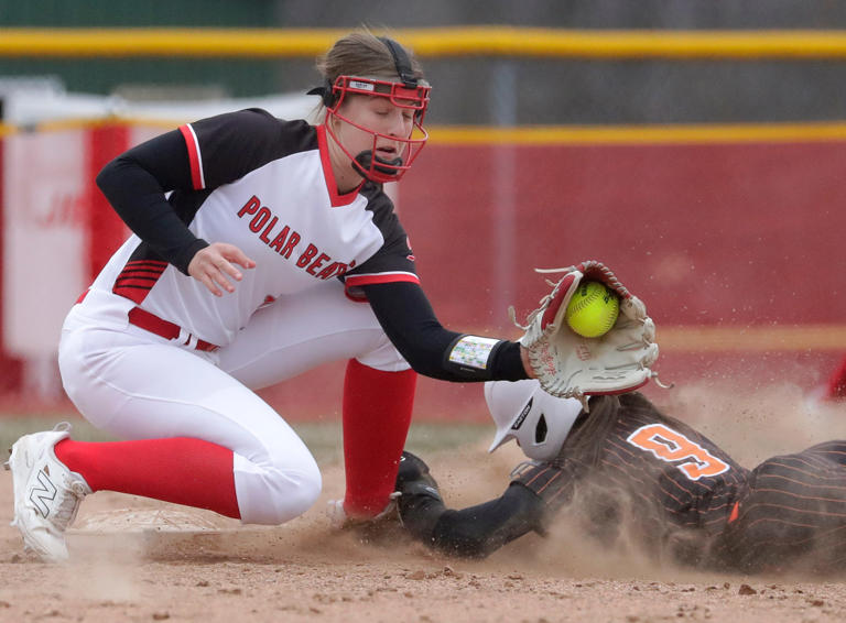 Appleton area high school sports results for Thursday, April 10