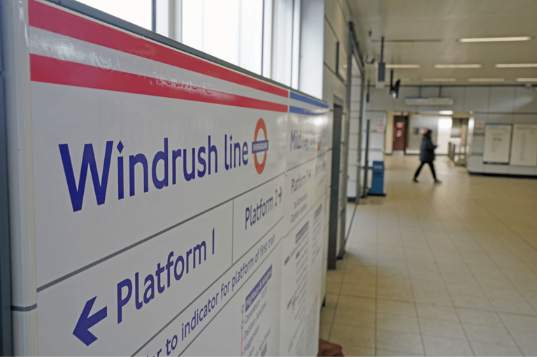 London travel news LIVE: Delays on the DLR, Circle and Windrush line
