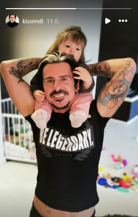 Kiss Endi negyedik lánya cukorfalat a friss fotón: végre látni Alba arcát