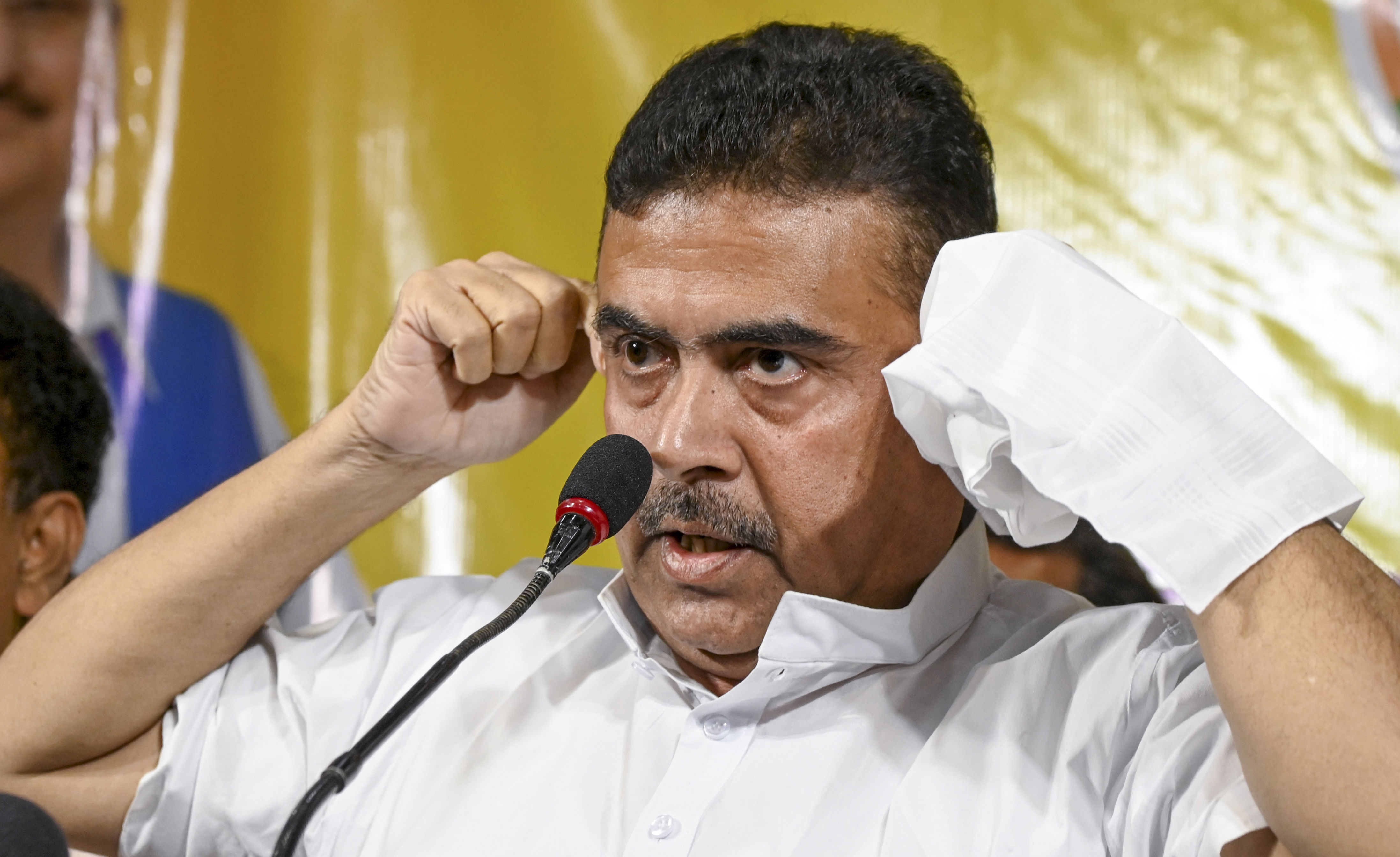 Bengal BJP leader Suvendu Adhikari visits clash-hit Mothabari in Malda