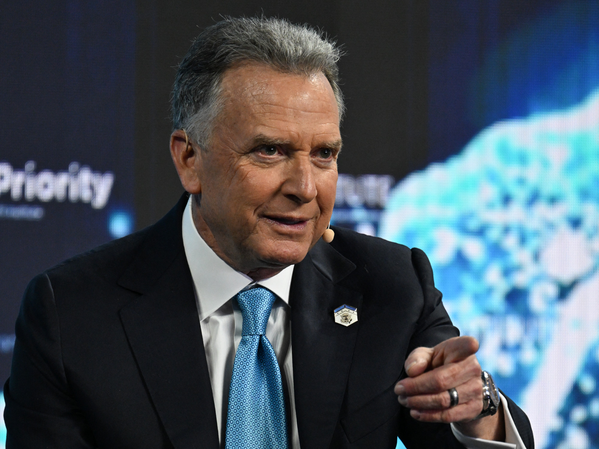 Trump különmegbízottja Oroszországba érkezett, várhatóan Putyinnal fog ...