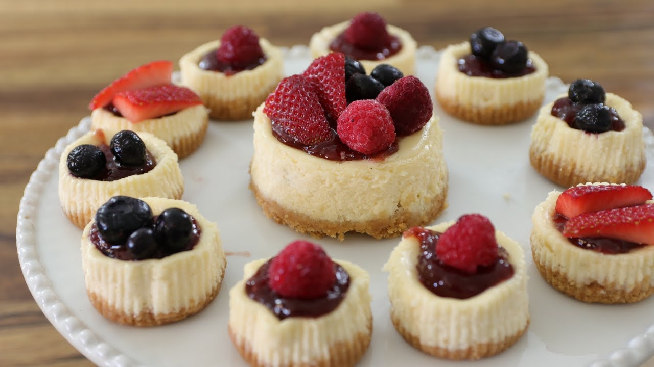 How to Make Perfectly Sized Mini Cheesecakes at Home!