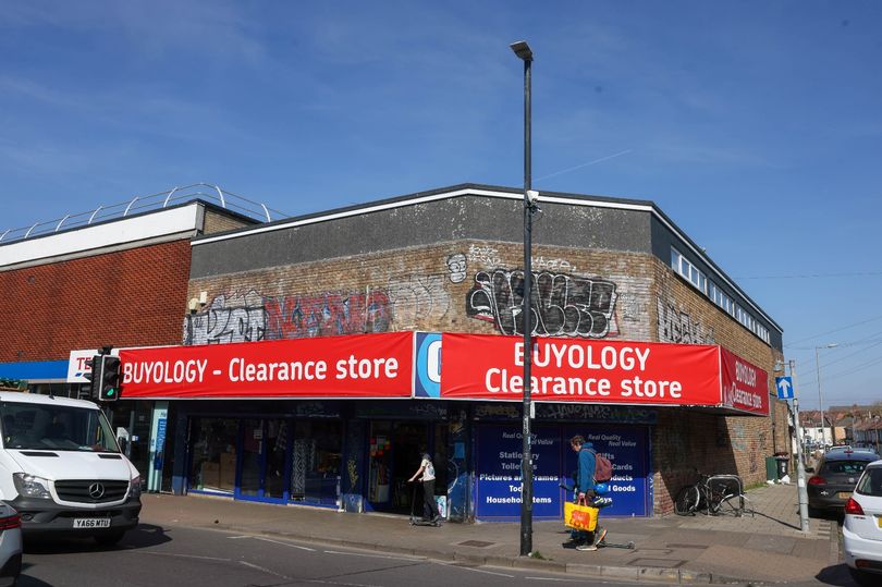 New Lounge venue to open in former Bristol bargain shop