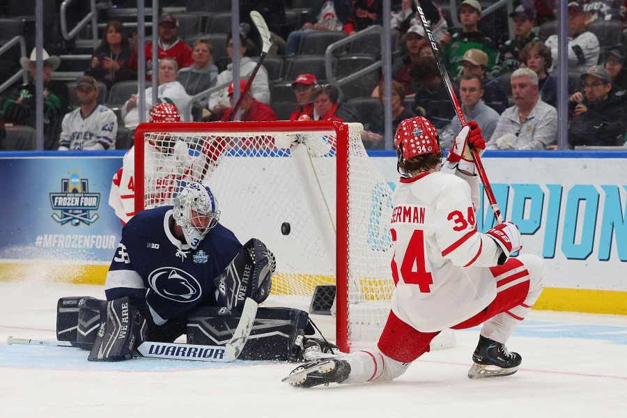 Penn State men’s hockey drops Frozen Four debut to Boston U