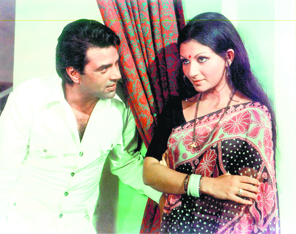 50 years of Chupke Chupke: What made Dharmendra, Amitabh Bachchan and Sharmila Tagore's comedy a ...