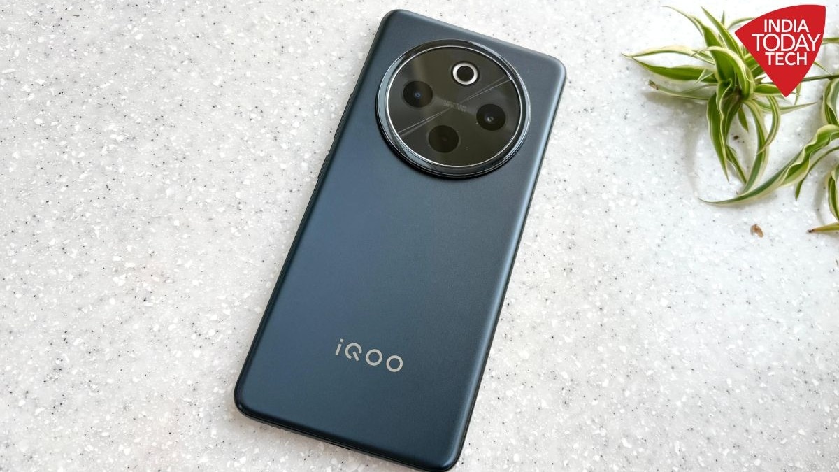 iQOO Z10 launched with 7300mAh battery and Snapdragon 7s Gen 3 chip ...