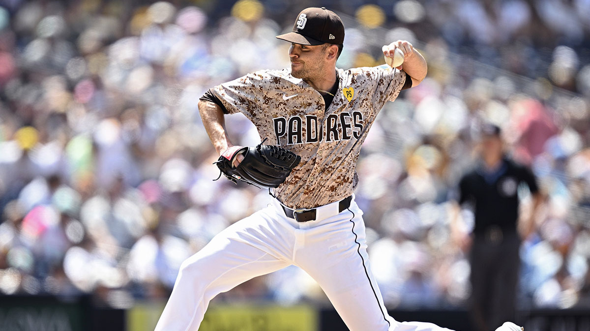 Cubs boost pitching depth with Padres trade