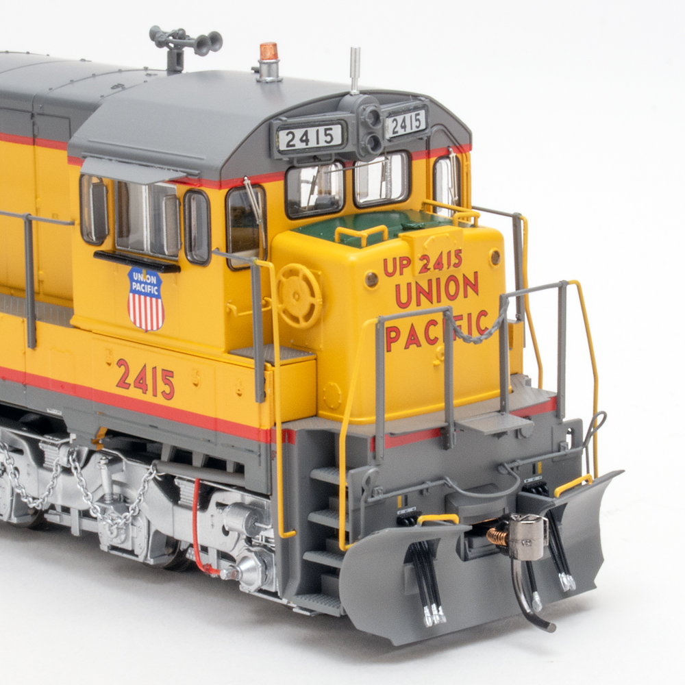 Rapido Trains HO GE C30-7