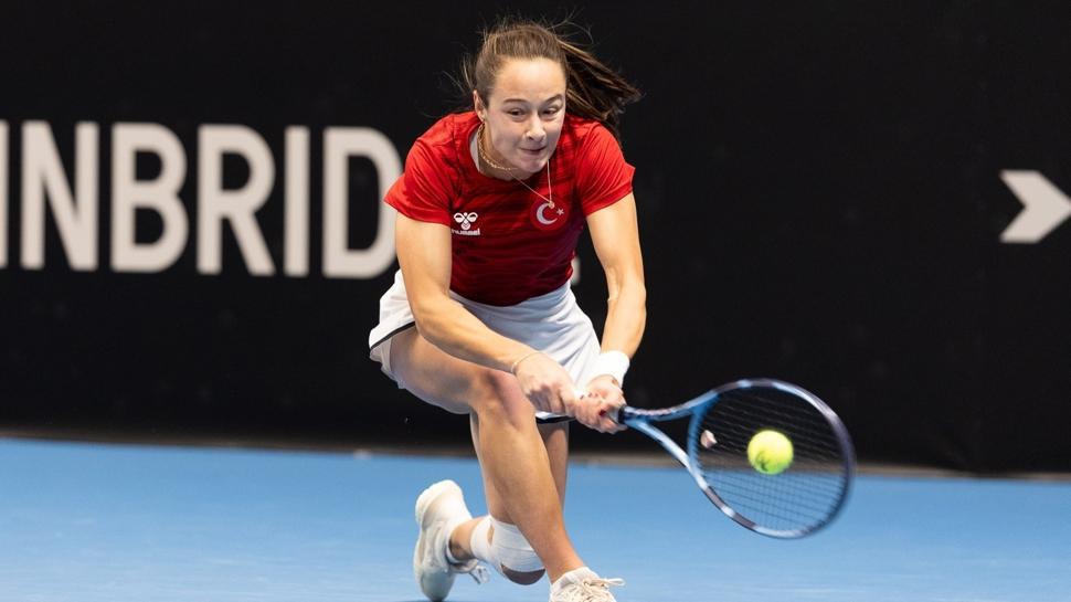 Milli tenisçiler, Fransa'nın ardından İsveç'i de devirdi