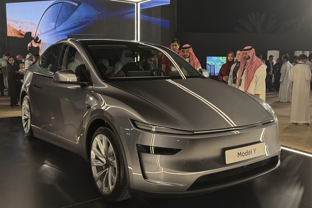 Tesla launches in Saudi Arabia with its first showroom and service ...