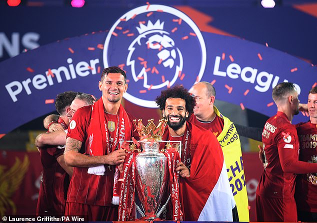 Mo Salah reveals reason behind contract U-turn as he signs new two-year ...
