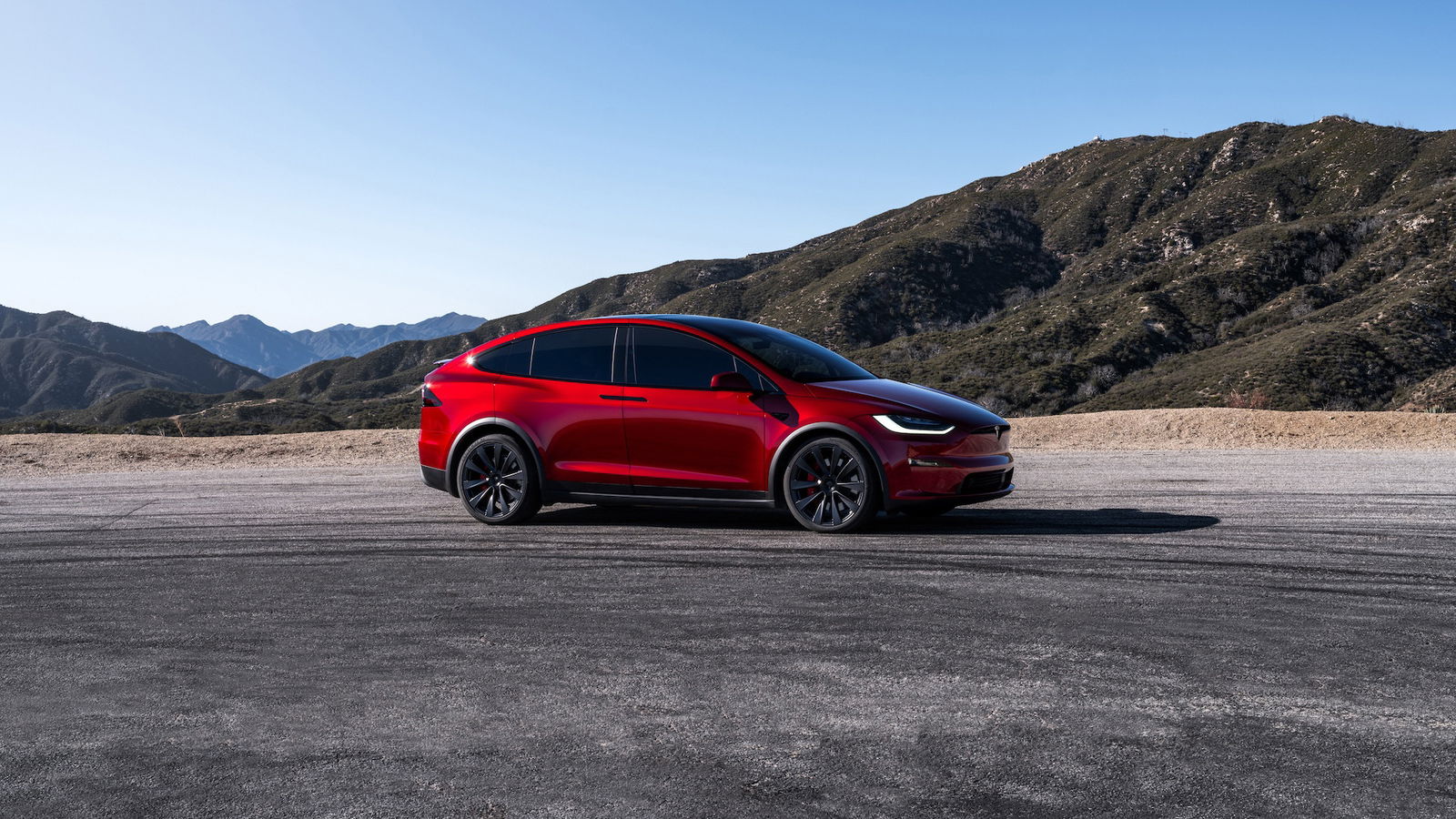 Tesla interrompe gli ordini di Model S e X in Cina per i dazi