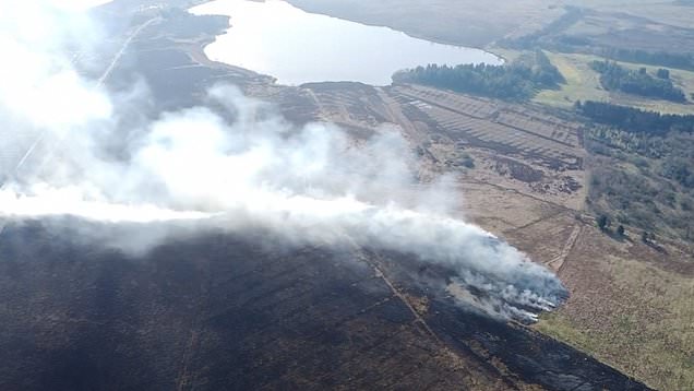 Scottish wildfire rages on as huge blaze erupts in woodlands and seen ...